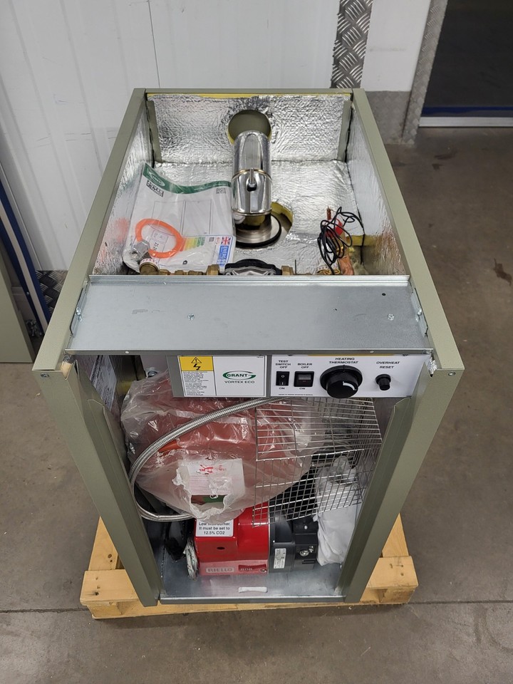 Grant Vortex Eco External 21-26kW System Oil Boiler VTXSOMECO21/26 ...
