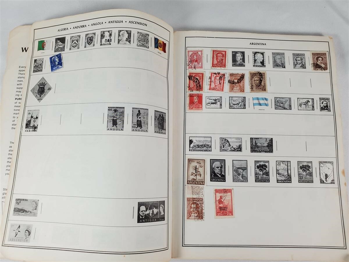 1970 Harris Pioneer World-Wide Postage Stamp Album OVER 750 Stamps ...