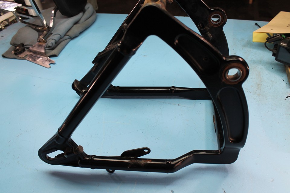 1395 02 HARLEY-DAVIDSON SOFTAIL REAR FORK SWINGARM SWING ARM | eBay