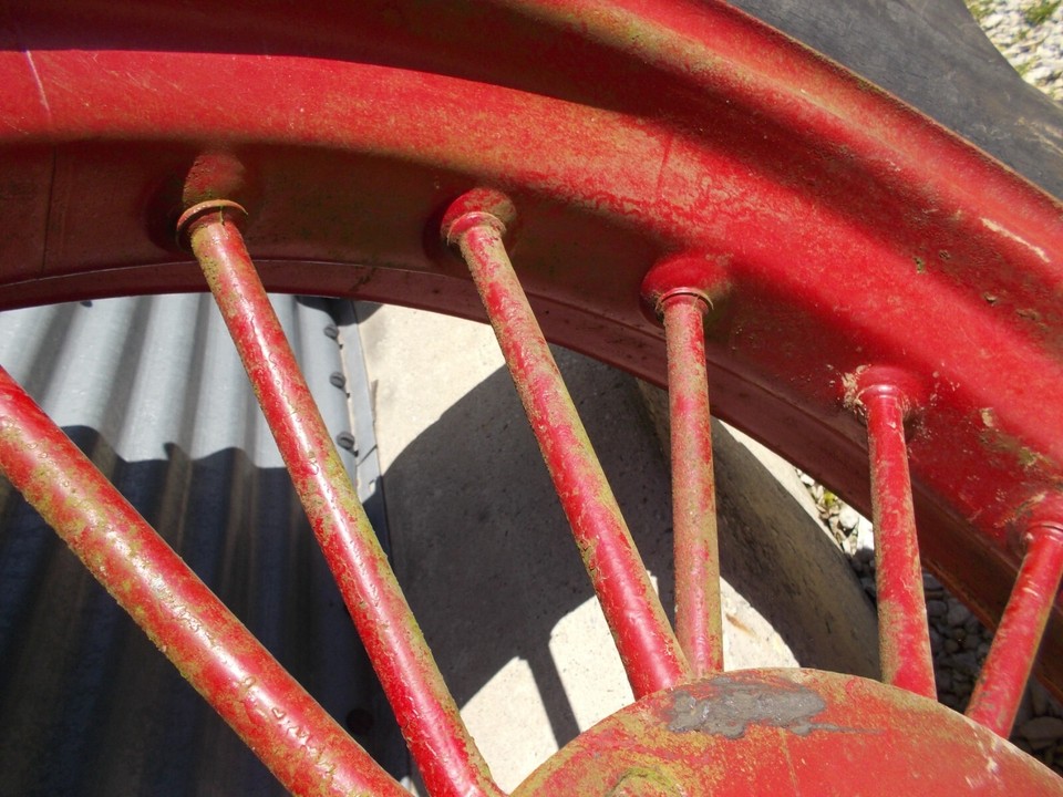 13.9 x 36" Gum Dipped LONG bar tires on F&H Round Spoke tractor rims IH ...