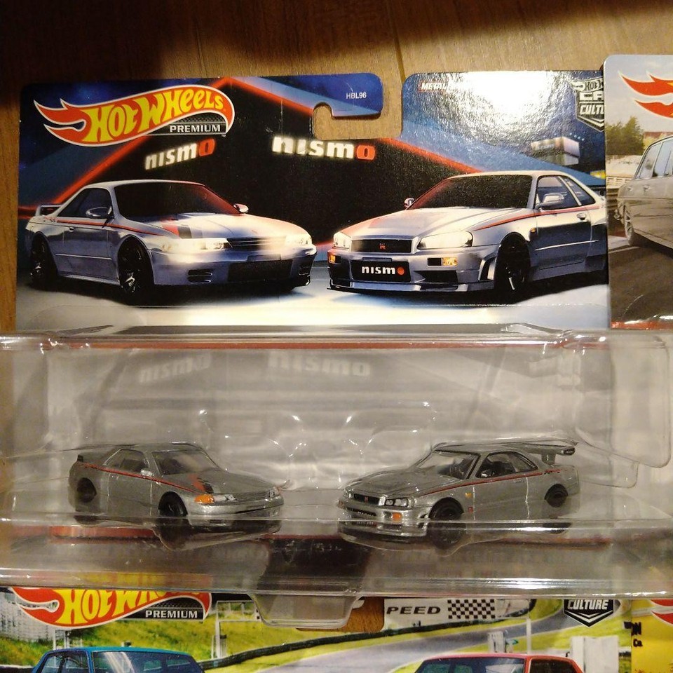 Hot Wheels 2-Car Pack 4 Sets GT-R Benz Moon Eyes 510 | eBay UK
