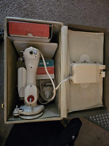 Rare, Tan Singer Sewing Machine 221k Featherweight | eBay