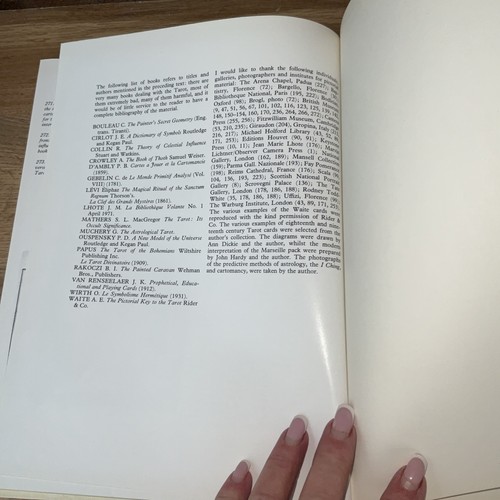 The Book Of Tarot By Fred Gettings 1973 HB Paul Hamlyn | eBay