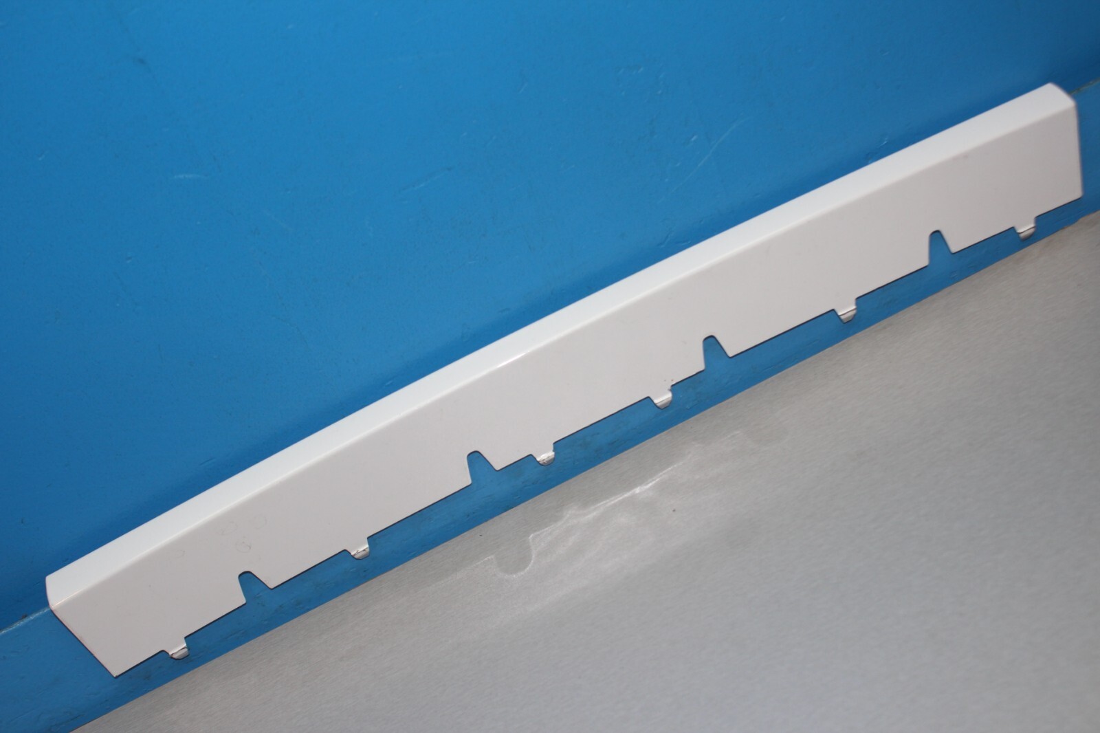 Audi+Q3+8U+Connector+Bumper+Strip+Front+Centre+8U0807663+White for sale ...