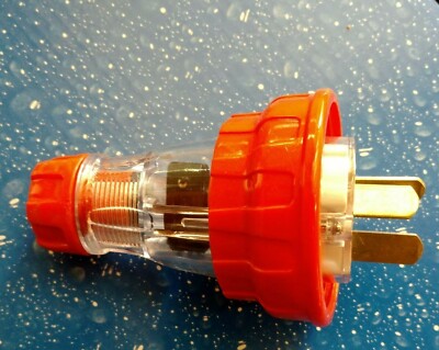 20 Amp 3 Pin Flat IP66 Rated Industrial 240V Weatherproof Male Plug Top ...