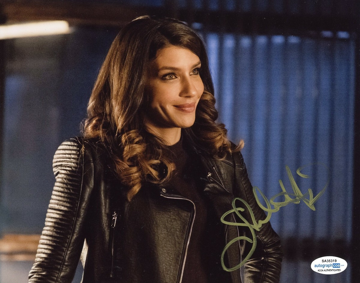 Juliana Harkavy Arrow' Season 5 Casts Juliana Harkavy As