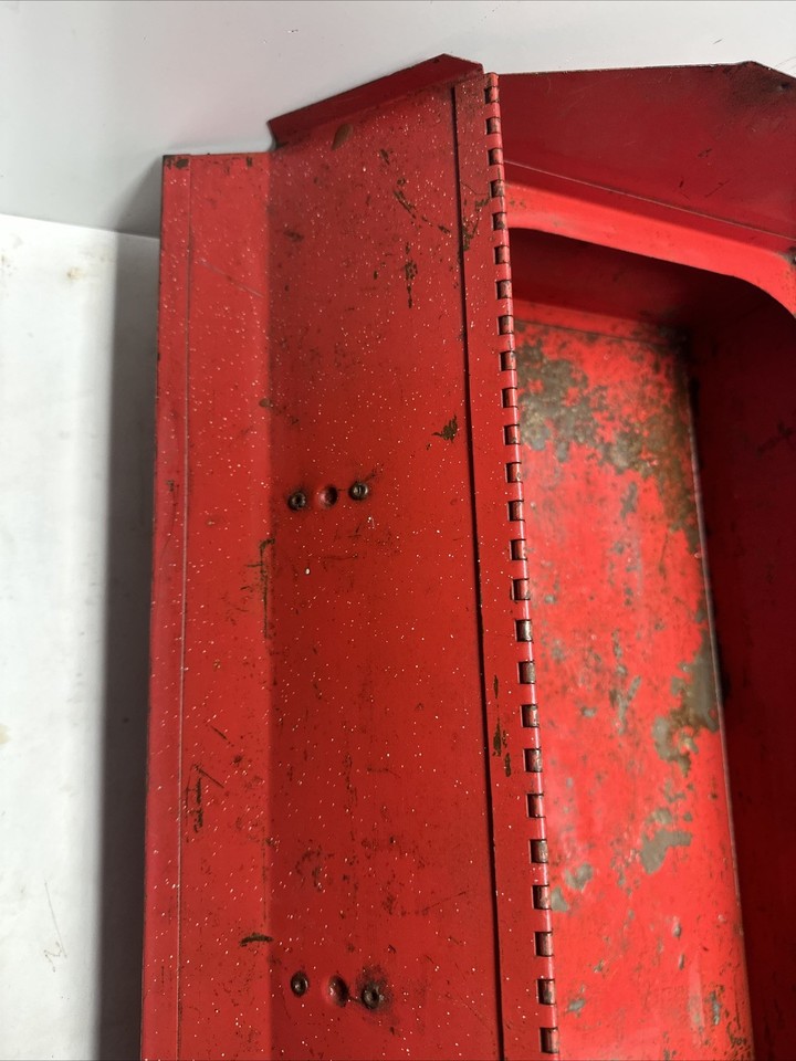 Vintage Metal Tool Box Red with White Road Runner Decal | eBay