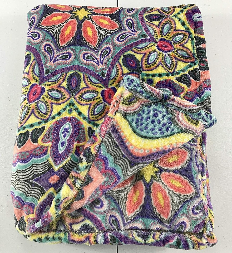 Boho Velvet Fleece Throw Blanket: Soft Plush Bright Decorative Paisley ...