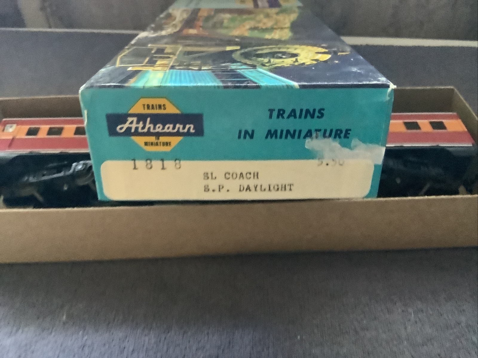 HO Scale Athearn Coach Car, Southern Pacific Daylight #3706 - 1818 ...