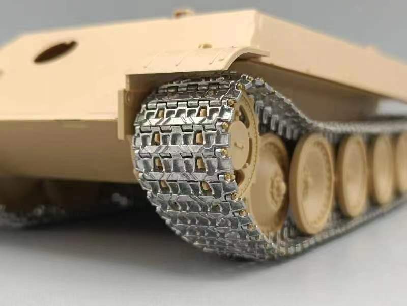 R-Model CZ35009 1/35 WW2 Germany Panther Late Type Model Metal Tracks ...
