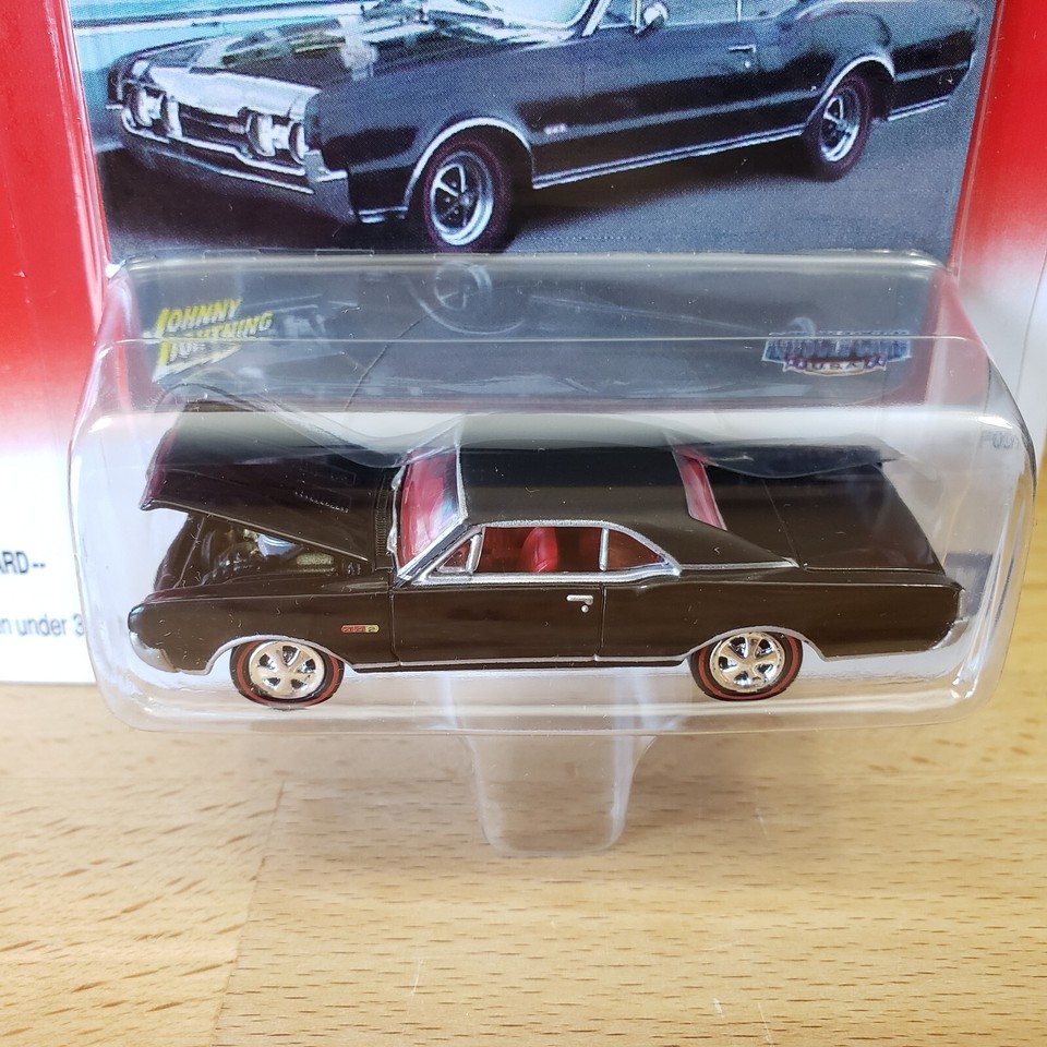 Johnny Lightning 1967 Olds Cutlass 442 Muscle Cars USA Diecast 1:64 Black | eBay