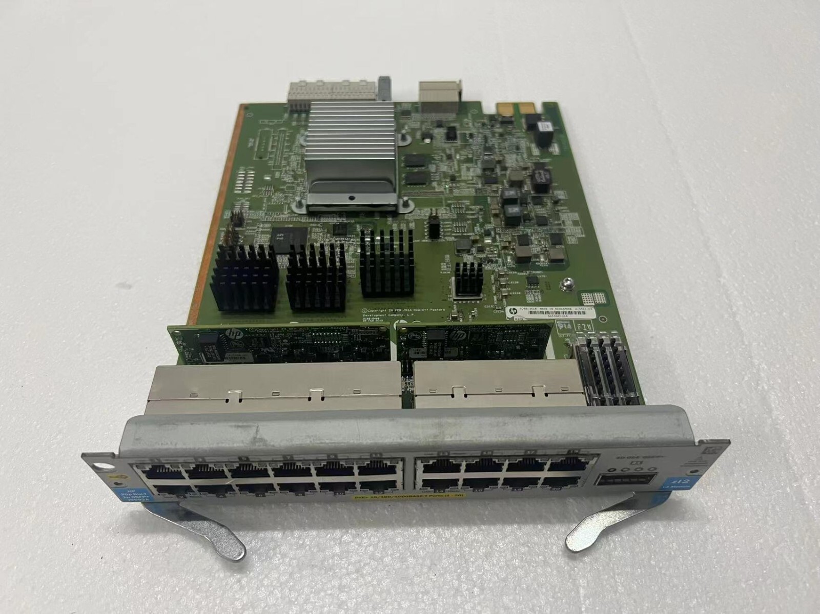 HP J9992A 20-port PoE+ MACsec & 1-port 40GbE QSFP+ v3 zl2 network ...
