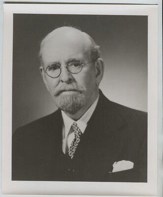 Old Great Northern Railroad Louis Hill Bust photo Riehle Studios Photo ...