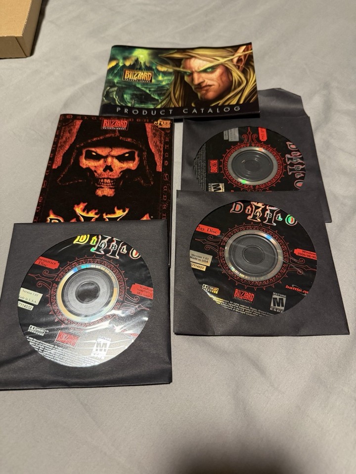 Diablo II Blizzard Entertainment PC 2000 Video Game 3 3 Disc Guide Set ...