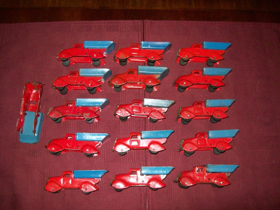 Marx Toys 4 inch Dump Trucks Train Flatcar Load | eBay