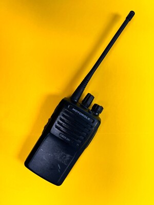 Motorola Handheld Two-Way 16-Channel Transceiver 5W - Black ...