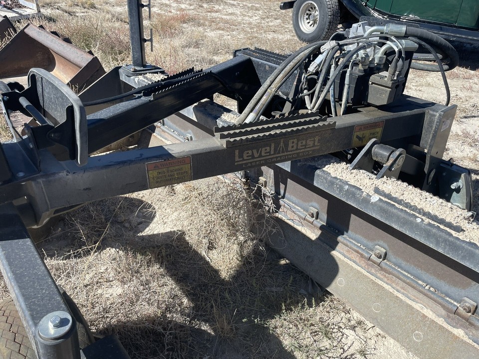 Level Best Laser grading box with PD84 SITECH SV3508 Trimble GCS ...