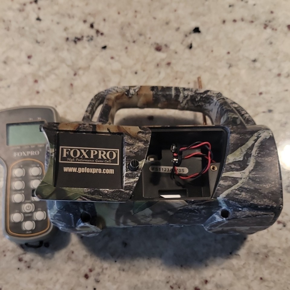 FOXPRO Firestorm Electronic Predator Call Camouflage with Remote ...