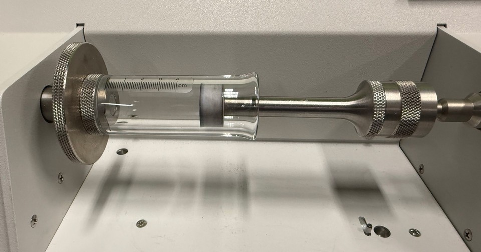 Micromeritics GeoPyc 1360 Envelope T.A.P. Density Analyzer v3.02 ...