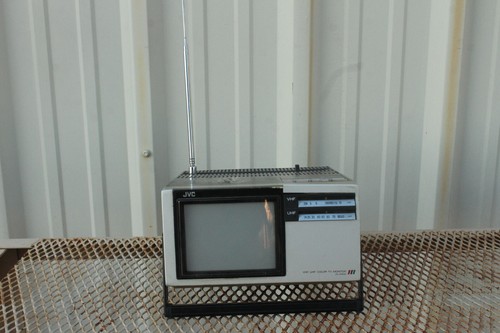 VTG JVC CX-610US CRT TV MINI COLOR PORTABLE MONITOR VHF/UHF TV NOT ...