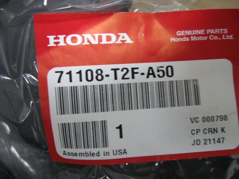 Honda 71108-T2F-A50 Right Front Bumper Side Duct for 16-17 Accord Sedan ...