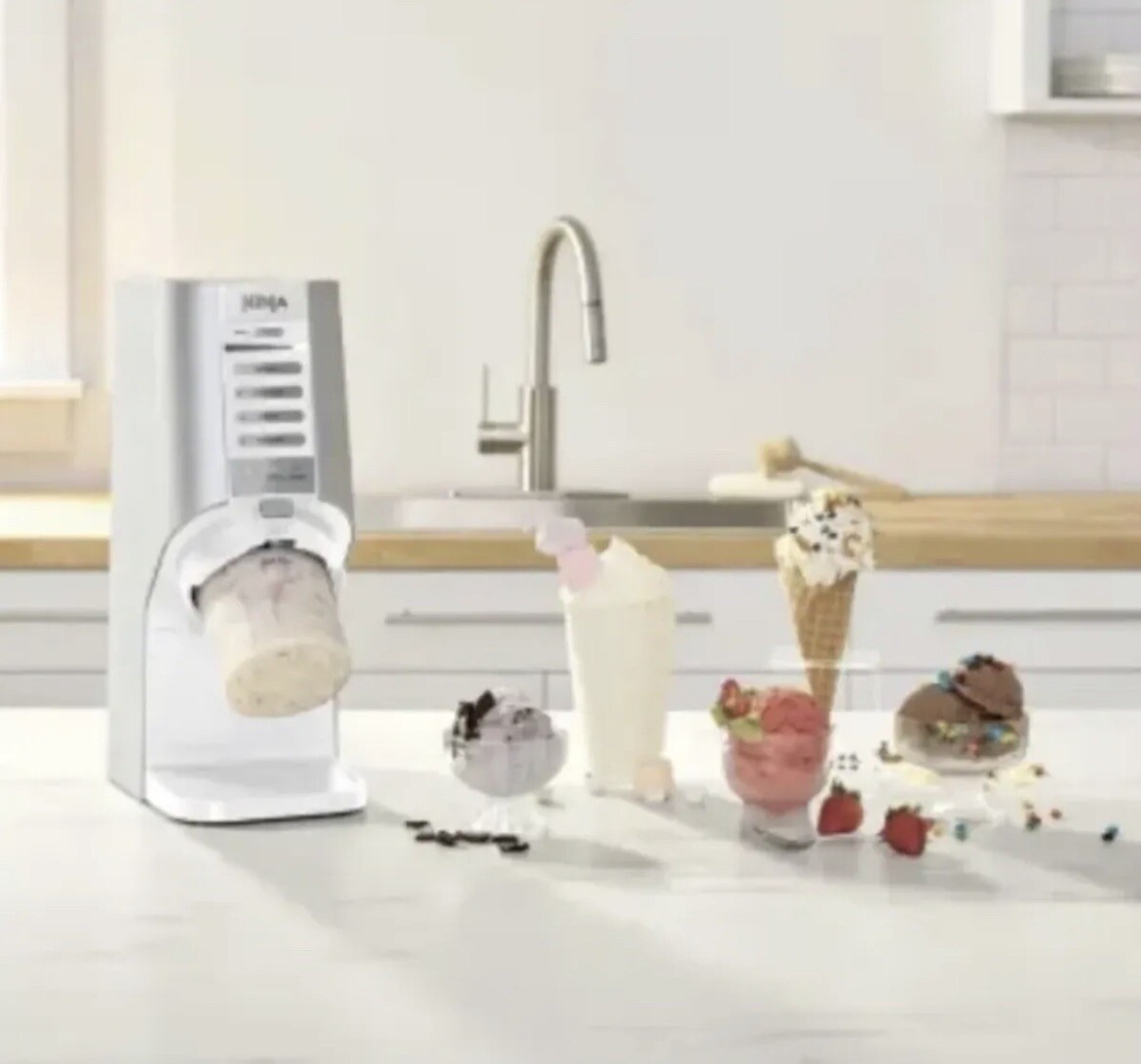 Ninja CREAMi Breeze 5 in 1 Ice Cream Maker and Frozen Treat Maker ...