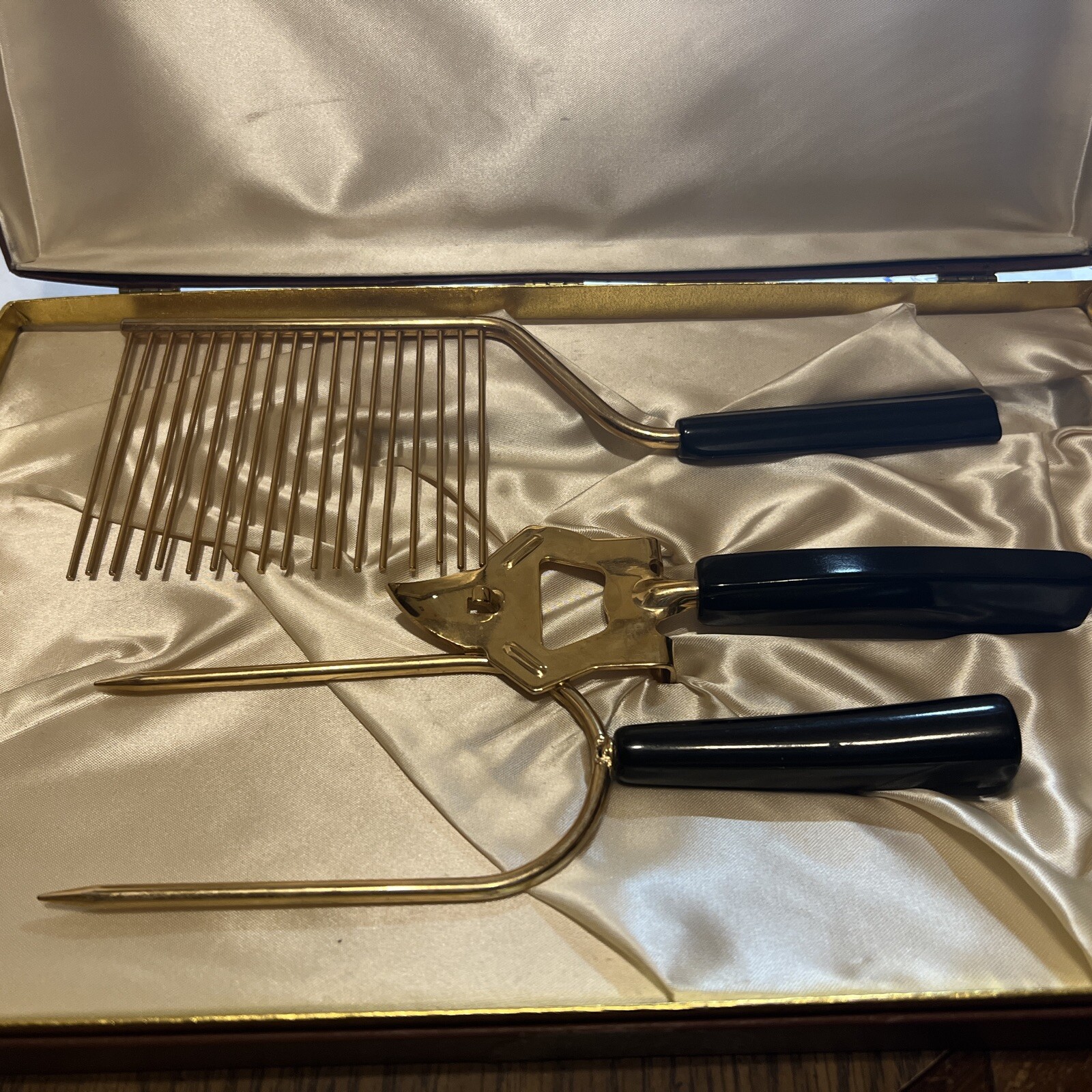 Lot of 3 Vintage Bakelite Gold Kitchen Tools Angel Food Comb | eBay