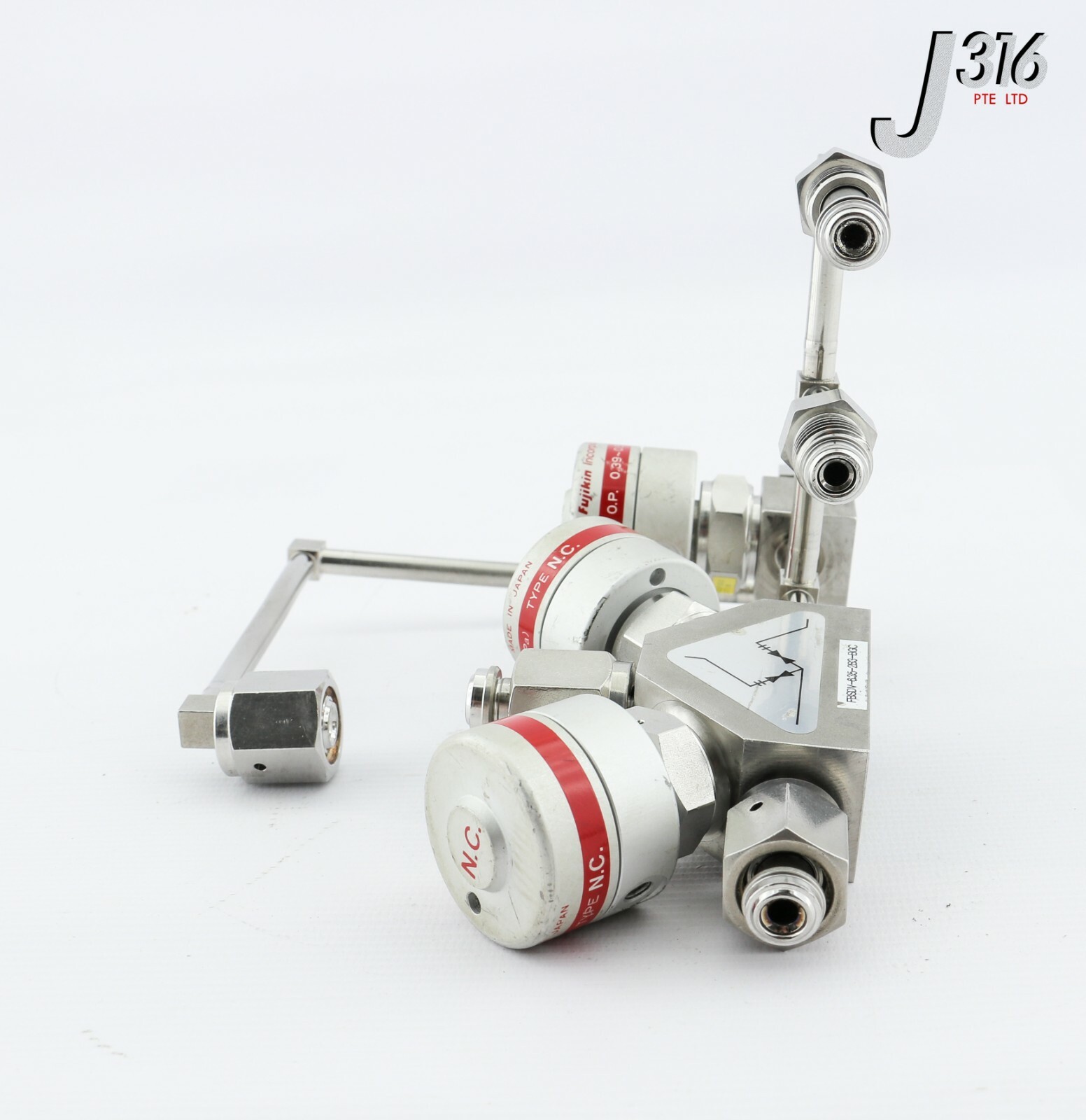 25821 FUJIKIN 5 WAY VALVE WELDMENT, 023718, 023847 FBSDV-6.35-2B3-BGC ...