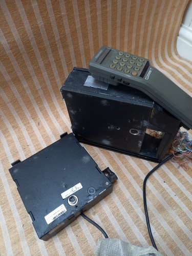 VINTAGE VODAPHONE RACAL HEAVY MOBILE PHONE AND OLD BATTERY PACK ...