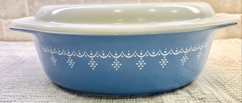 Pyrex 2 1/2 Qt Deep Dish 045 Lidded Casserole Garland Snowflake Pattern ...