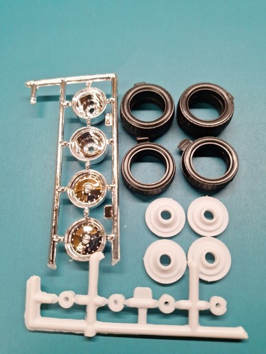 Revell AMT Ertl MPC Monogram MPC 1/24 Model Part Custom Chrome Wheels ...