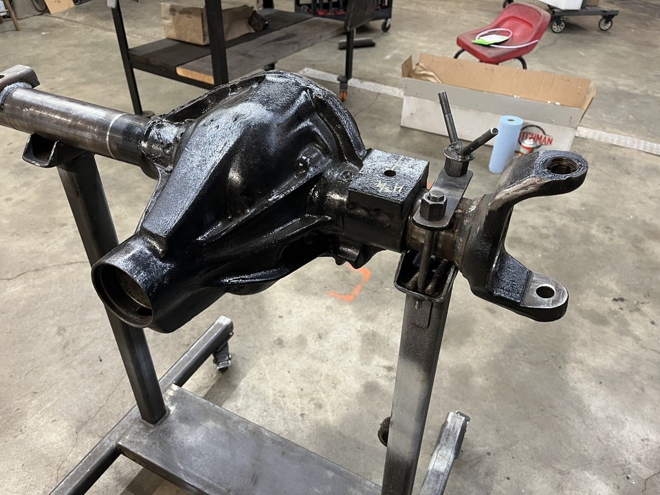 Jeep CJ Dana 44 Custom Front Axle Housing Swap 1941-86 Dana 25/27/30 ...