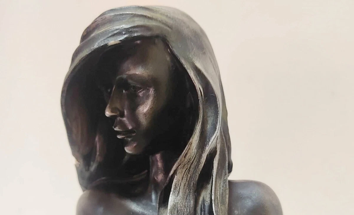 Silver Painted Girl