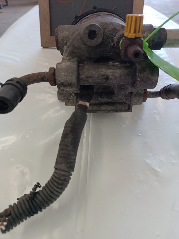 HINO 268 338 JO8E FUEL FILTER WATER SEPERATOR TESTED GOOD DAVCO 243 SEE ...