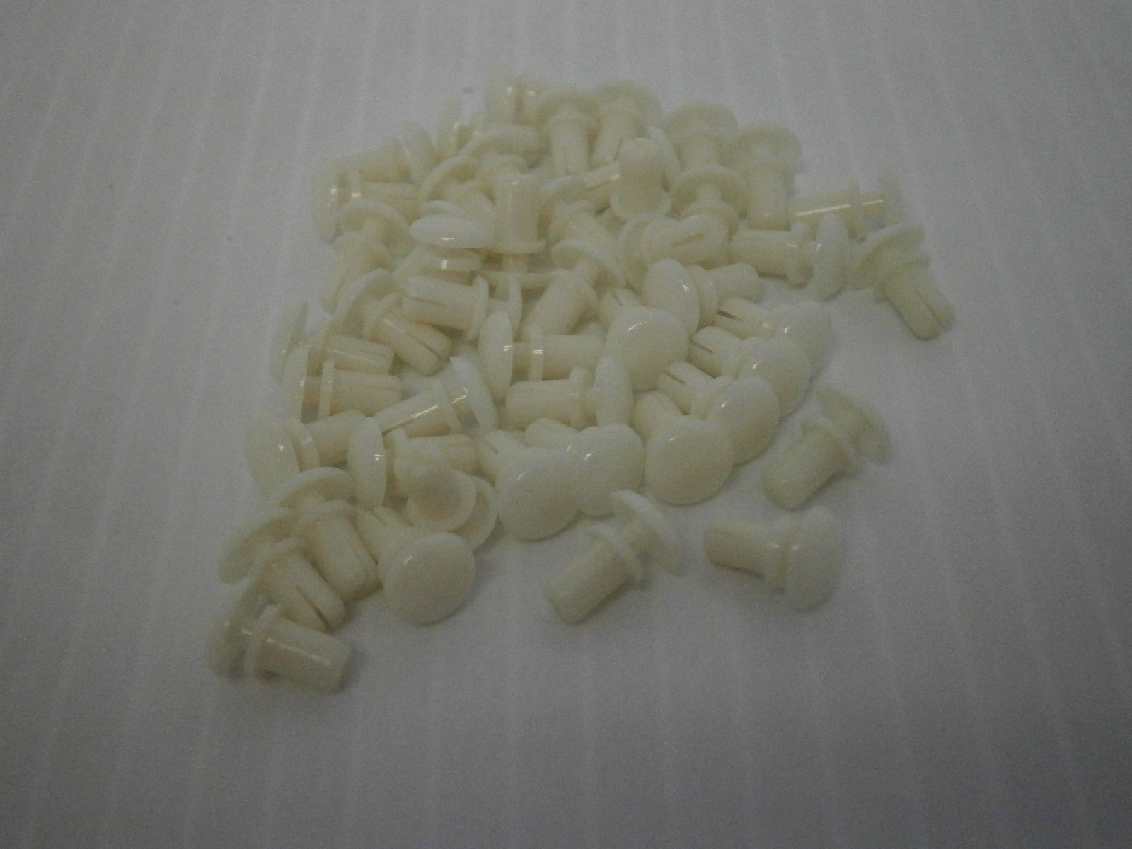 Richco Plastic company Snap Rivet SR 4060w white bag of 86 #24 | eBay