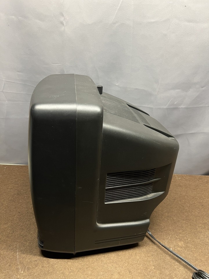 Symphonic 13” TV/VCR, VHS Combo, Retro Gaming TV Model SC3813. Tested ...