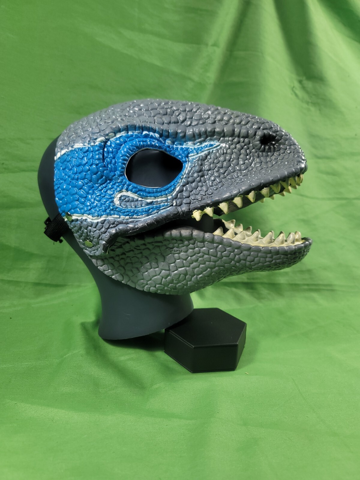 Velociraptor 'Blue' Latex Dino Mask Movable Jaw Headgear Realistic ...