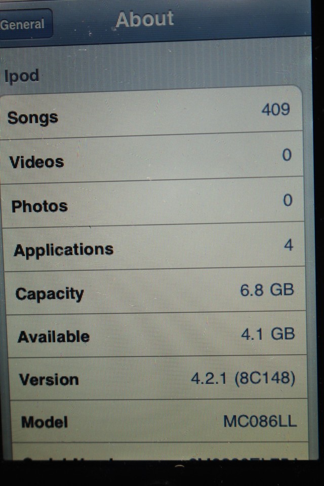 Apple iPod Touch 8 GB MP3 Music Player MC086LL with 409 songs | eBay