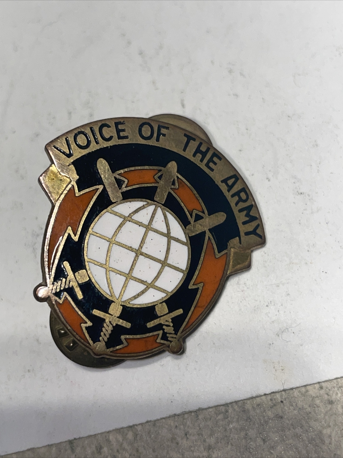 US ARMY 9th Army Signal Command Unit Crest "VOICE OF THE ARMY" Pin | eBay