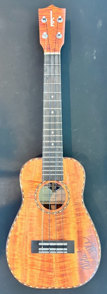 KAMAKA "OHTA-SAN" Concert Ukulele S#132675 Signed by Jake Shimabukuro with Case | eBay