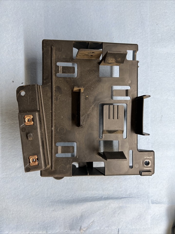 2008 CHEVY SILVERADO 1500 LT OEM BODY CONTROL MODULE MOUNTING BRACKET ...