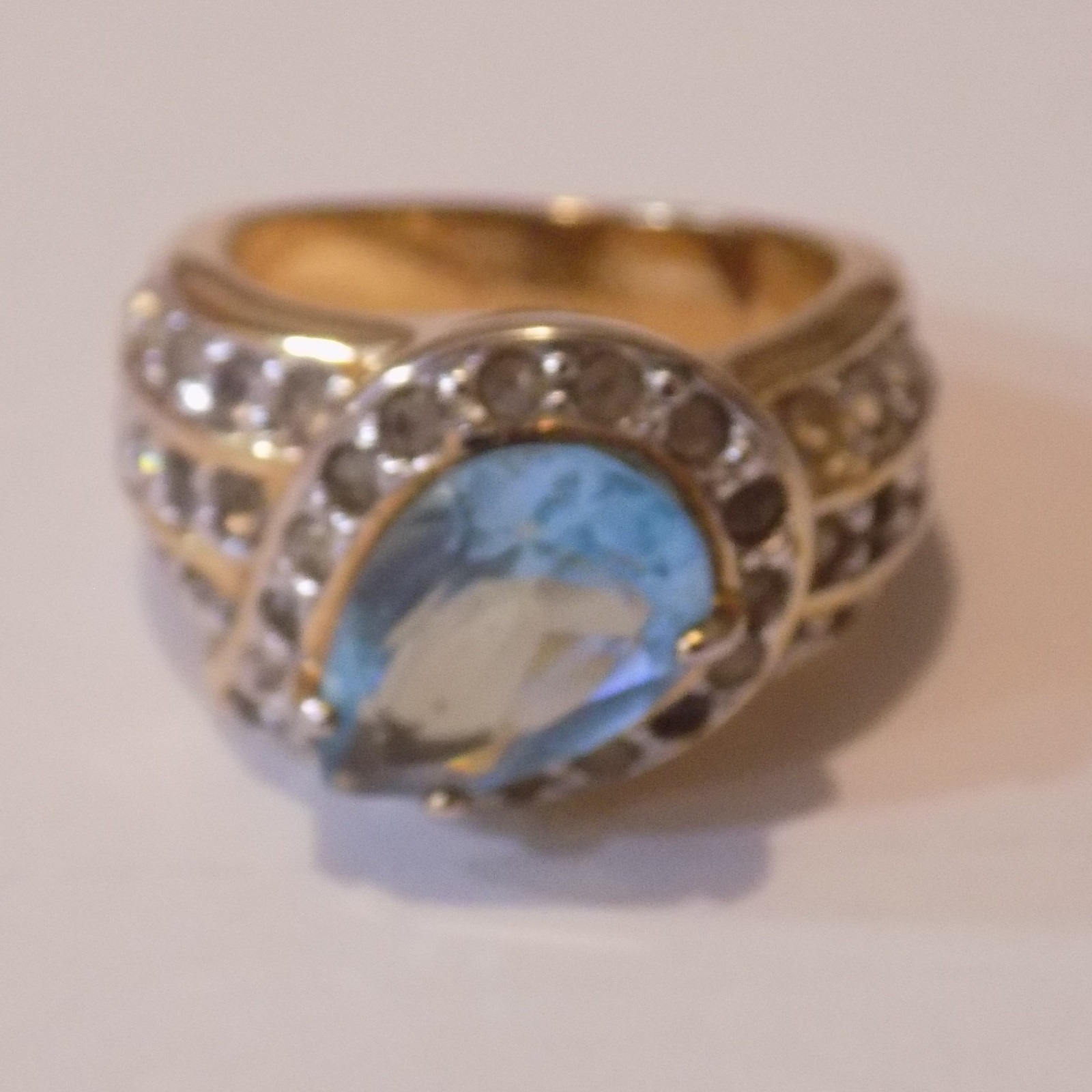 Preowned Ivana Trump gold color with blue stone & small accents Ring ...