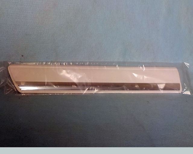 CHEVROLET 88979828 GENUINE OEM BODY SIDE MLDG for sale online | eBay