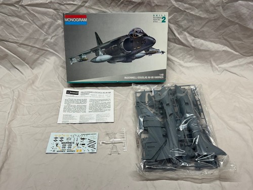 Monogram McDonnell-Douglas AV-8B Harrier Model Kit #5448 Scale 1/48 ...