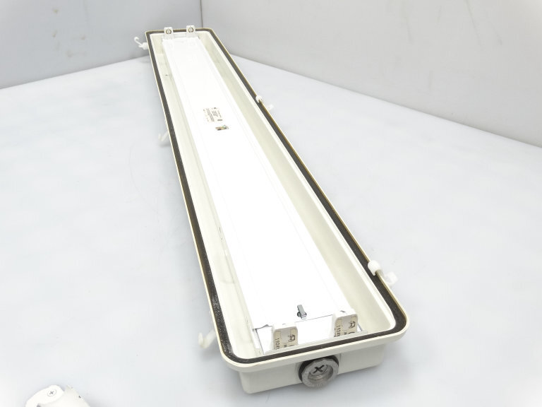 LITHONIA LIGHTING DMW 2 32 MVOLT GEB10IS LIGHT FIXTURE | eBay