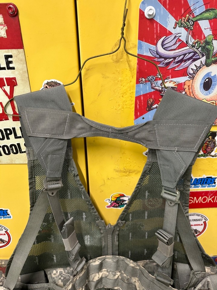 USGI Molle II Fighting Load Carrier FLC Tactical Rifleman Vest + 8 ...
