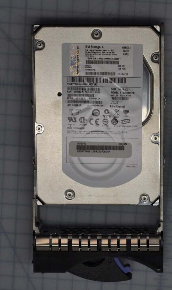 IBM 300GB 15K RPM 3.5" Fibre Channel w/Tray 0B22153 17P3403 Grade A ...