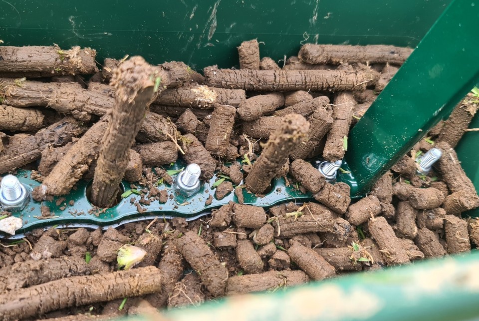 BMS Lawn and Turf Aerator Fork with Soil Corer Collector, Replaceable ...