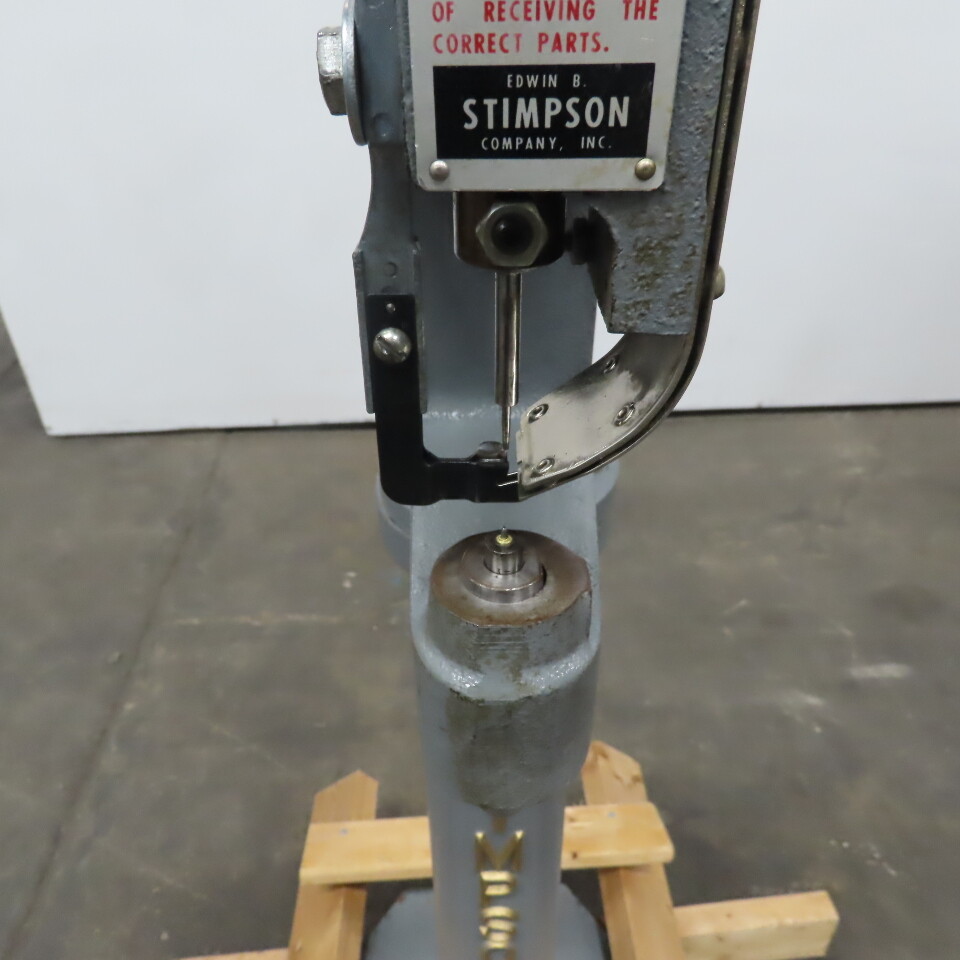 Stimpson R1 Foot Powered Riveter Machine Eyelets Grommet Snap Fasteners ...