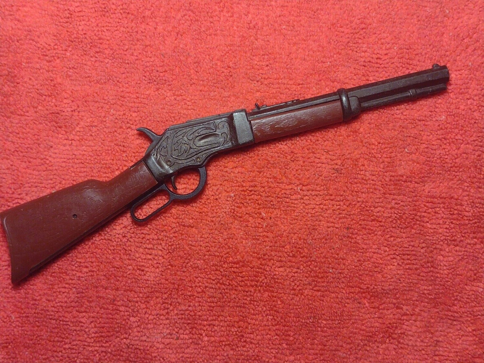 MARX FAMOUS FIREARMS PRECISION MINIATURE HISTORIC WESTERN SADDLE RIFLE ...